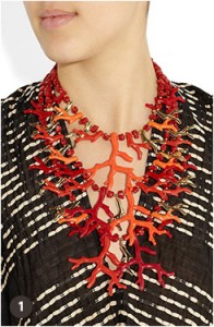 Finding the Right Neckline for Your Big Necklace - YLF