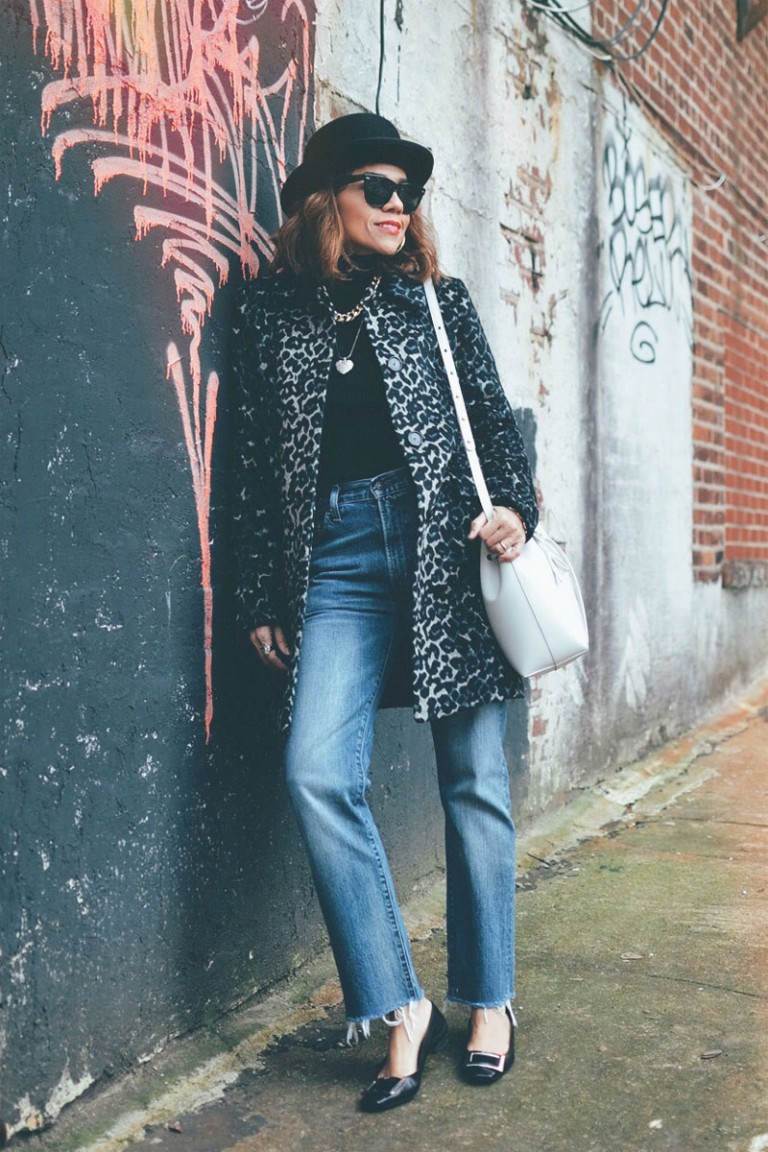 Queen of Creative Outfit Combinations - YLF