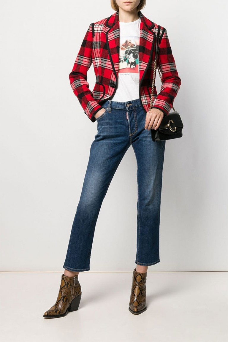 Outfit Formula: Graphic Tee and Blazer - YLF