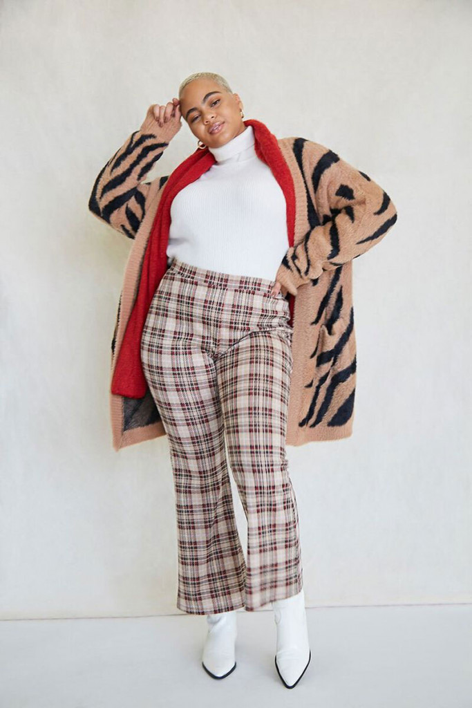 Outfit Formula: Pattern-Mixed Plaid Pants - YLF