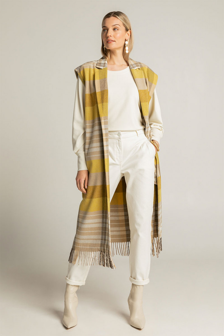 Outfit Formula: Spice It Up with Mustard - YLF