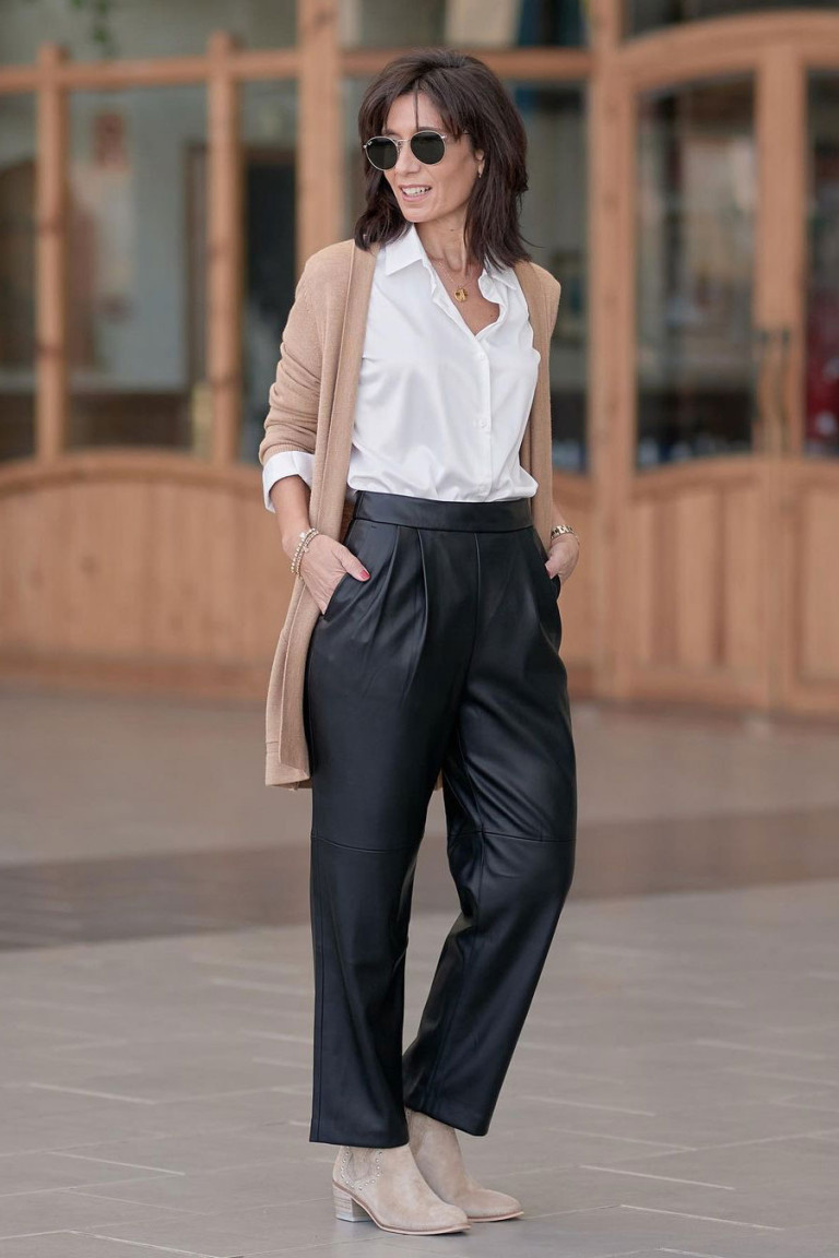 Fab Ways to Layer a White Button-Down Shirt - YLF