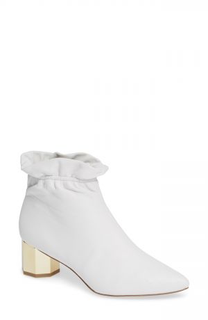 Trend: White Boots - YLF
